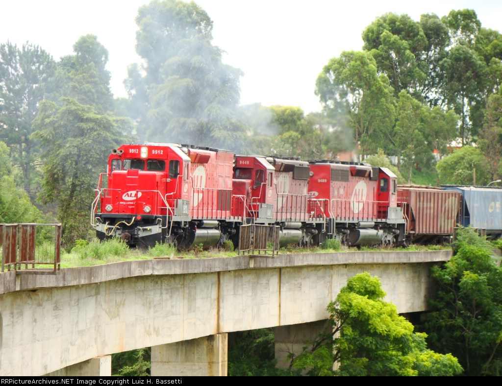 SD40-T2 9512/EX-HLCX 6131